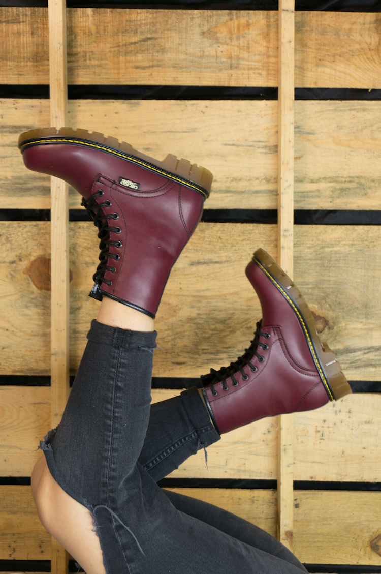 Classic Boots - Las botas combat que no deben faltar en tu outfit ...